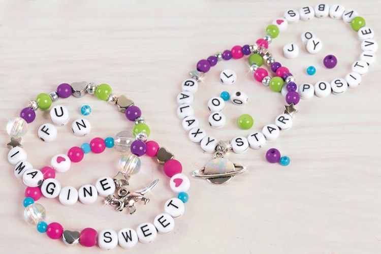 Bracelets Alphabet